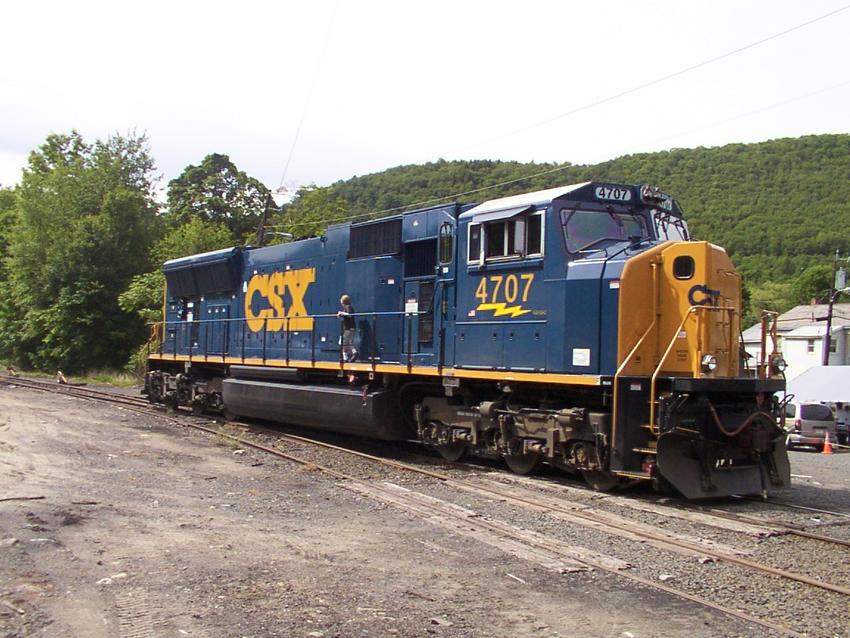 CSX #4707 on display Chester On Track Chester Mass.: The GreatRails North American Railroad ...