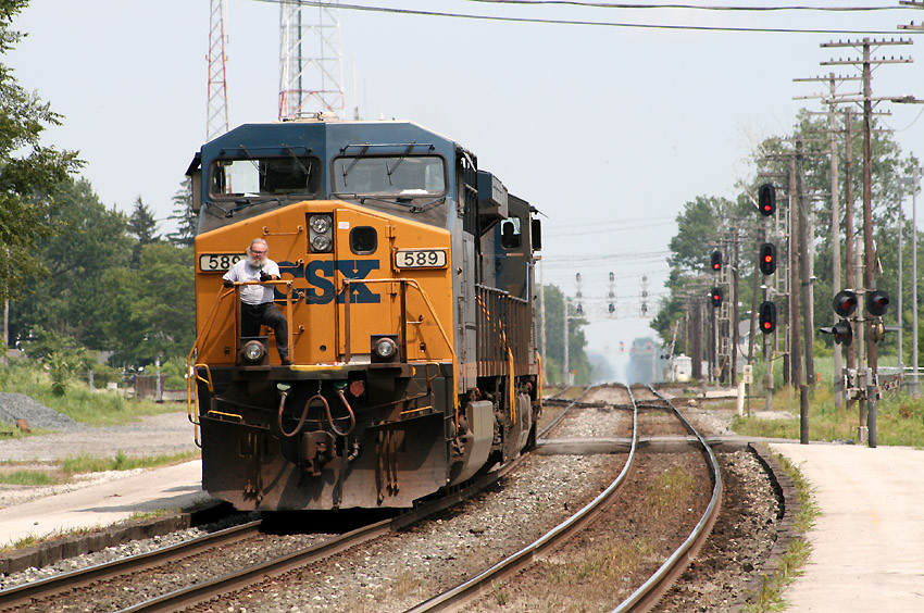 CSX 589: The GreatRails North American Railroad Photo Archive