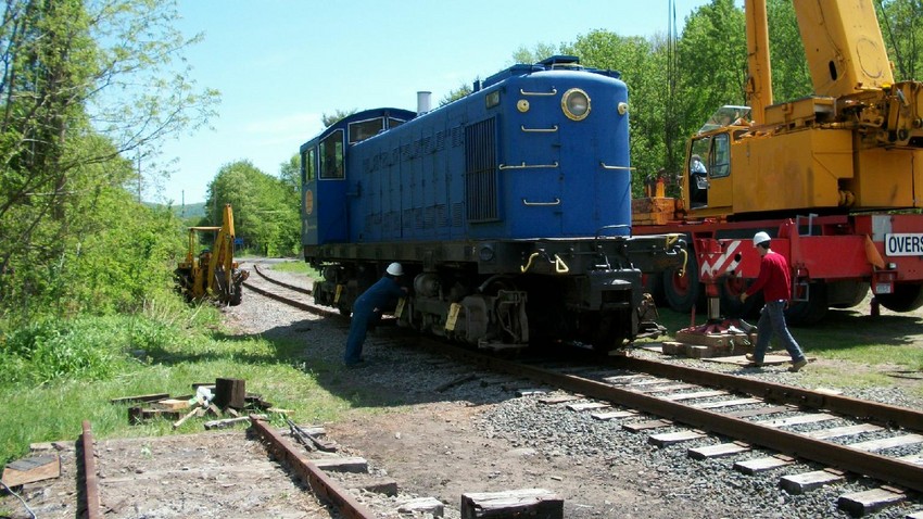 CMRR 407 (LIRR/SIRT 407) Move: The GreatRails North American Railroad Photo Archive