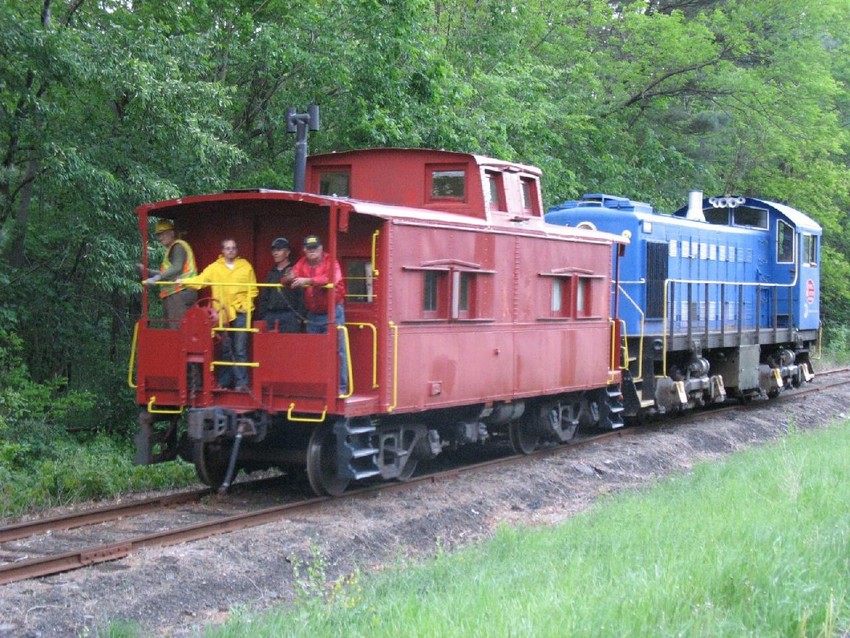 CMRR S1 407 and N5G Caboose 673: The GreatRails North American Railroad Photo Archive