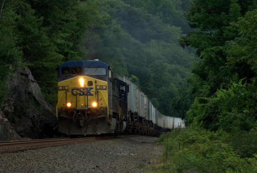 Southbound Single Stacks: The GreatRails North American Railroad Photo Archive