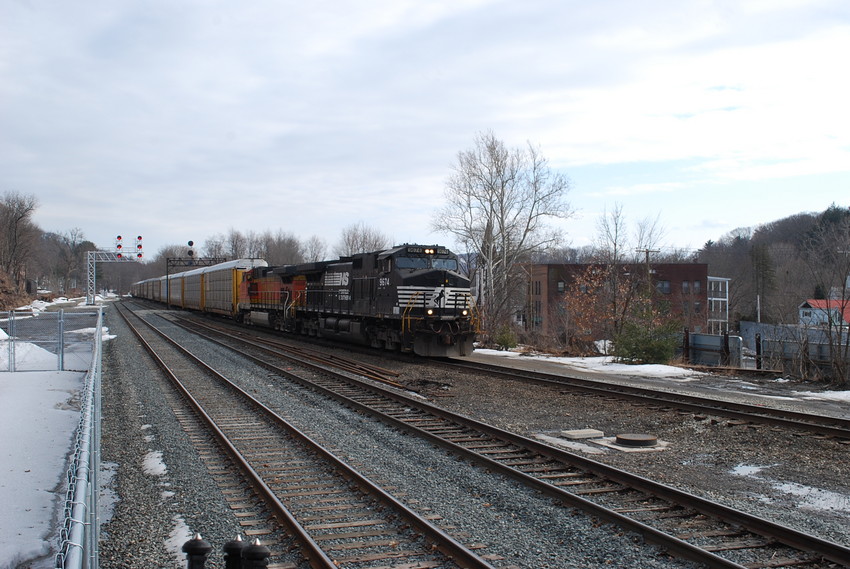 panam train 205 with ns & bnsf power @ greenfield jct ma: The GreatRails North American Railroad ...