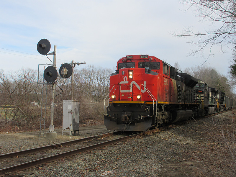 CN 8843 Merrimack, NH: The GreatRails North American Railroad Photo Archive