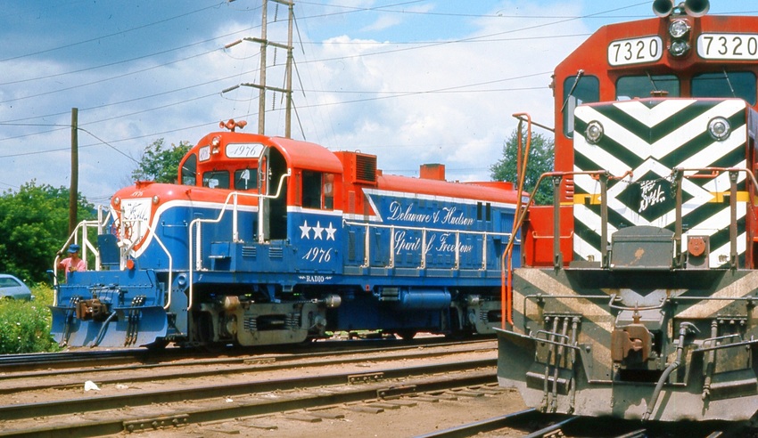 D&H RS3M #1976 & ex-LV GP38-2 at Binghamton: The GreatRails North American Railroad Photo Archive