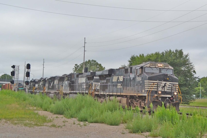 NS 7594: The GreatRails North American Railroad Photo Archive