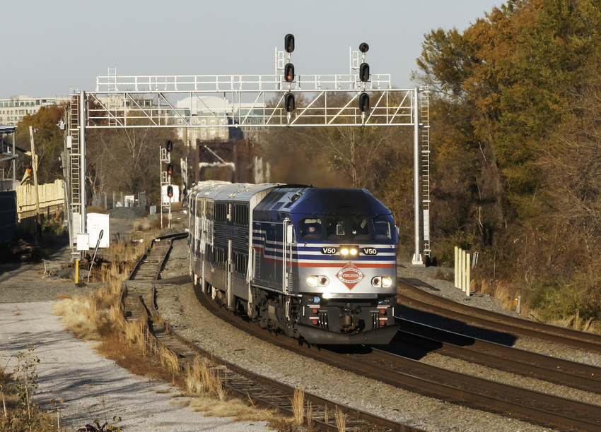 VRE V50 Leads Train 303 South Toward Fredericksburg: The GreatRails North American Railroad ...