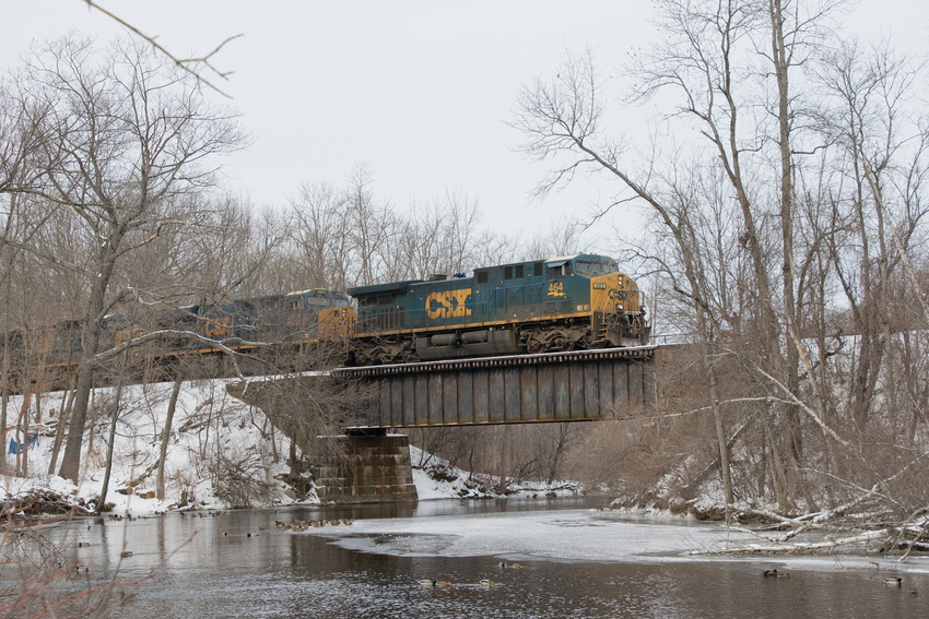 CSXT 464 Leads M426 at Messalonskee Stream: The GreatRails North American Railroad Photo Archive