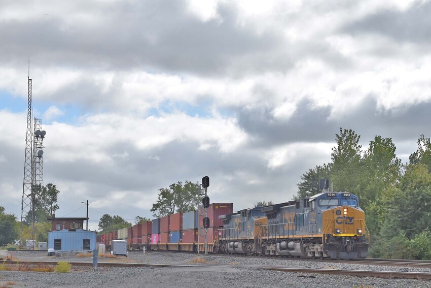 CSX 7014: The GreatRails North American Railroad Photo Archive
