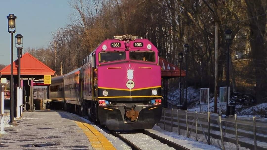 Keolis Geometry train: The GreatRails North American Railroad Photo Archive