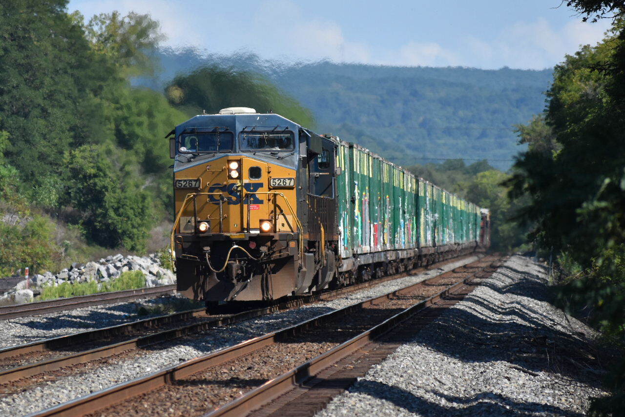 Westbound Trash Train: The GreatRails North American Railroad Photo Archive