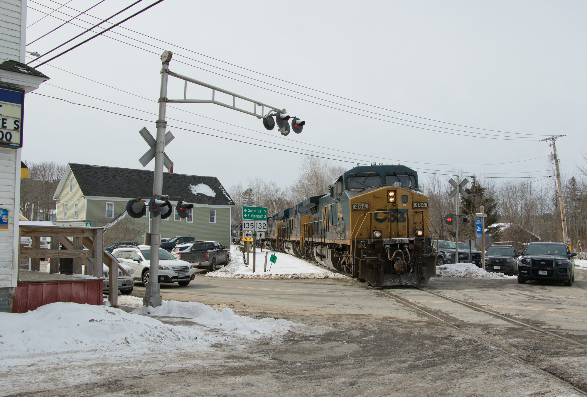 CSXT 464 Leads M426 in Monmouth: The GreatRails North American Railroad ...