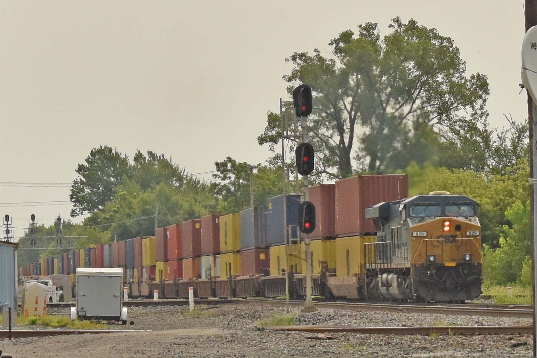 CSX 829: The GreatRails North American Railroad Photo Archive