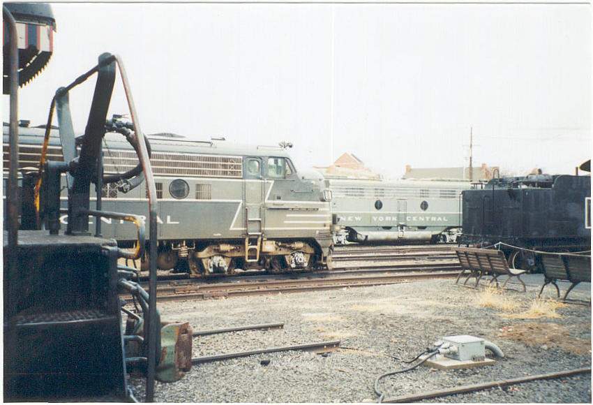 Looks like Croton-Harmon in 1952: The GreatRails North American ...