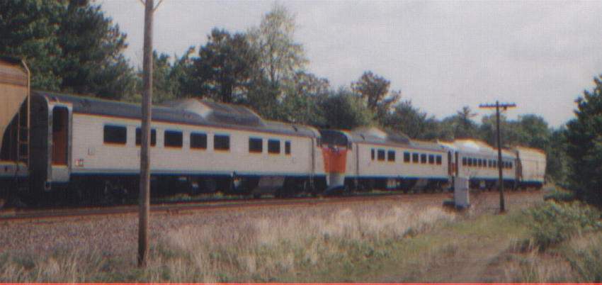 Roger Williams Set (+RCC 41) thru Shirley, 2 June, 2002: The GreatRails ...