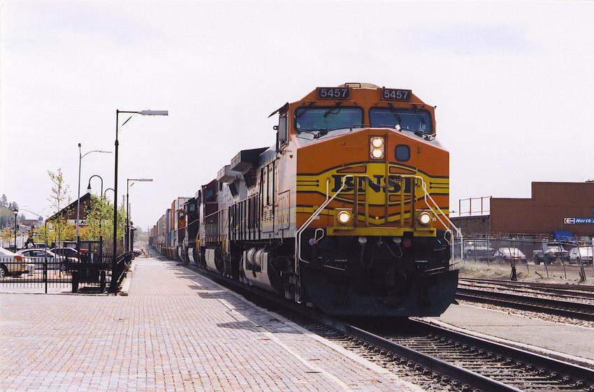 BNSF 5457: The GreatRails North American Railroad Photo Archive