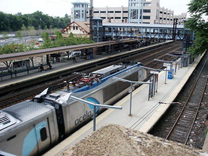 Acela Express Train 2156 at New Rochelle: The GreatRails North American ...