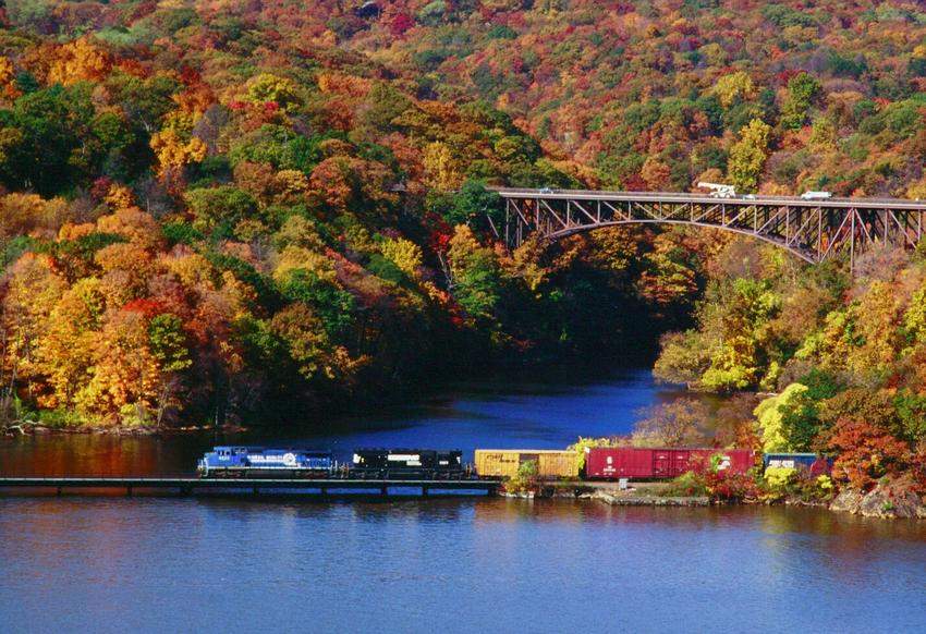 Hudson Lines: The GreatRails North American Railroad Photo Archive