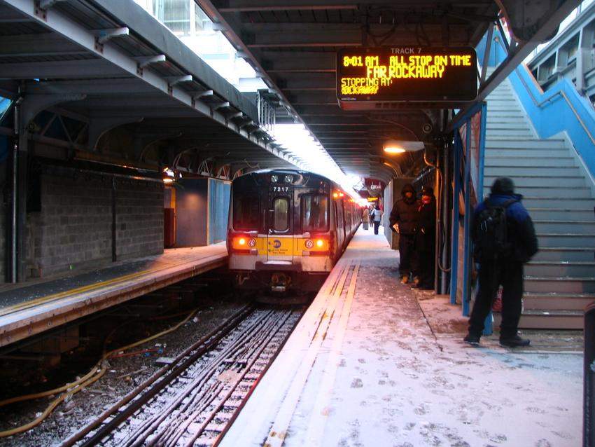 LIRR M7 #7217 @ Jamaica: The GreatRails North American Railroad Photo ...