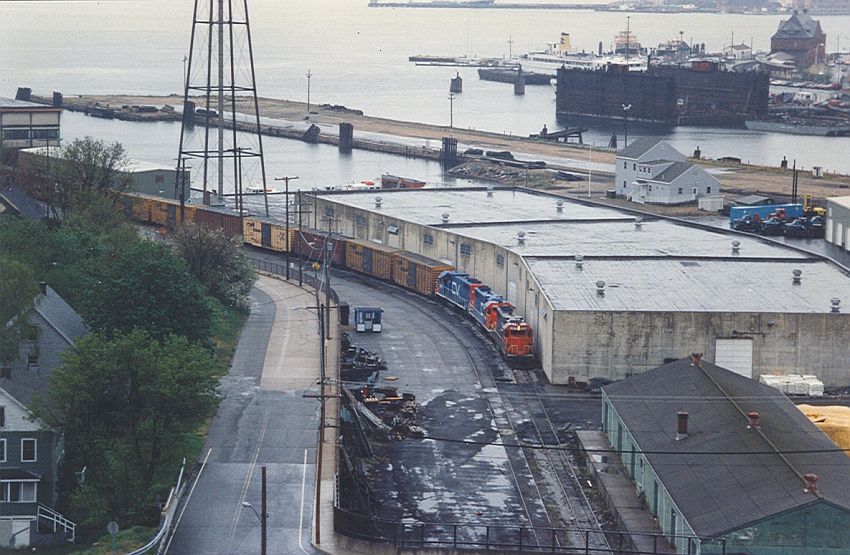 CV 555 at State Pier New London Ct.: The GreatRails North American ...