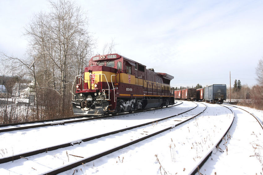 MMA GE39B 8569 heading for Derby Shops: The GreatRails North American ...