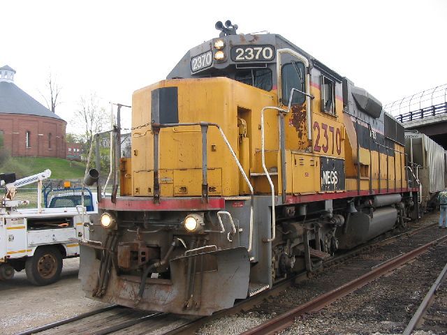 NEGS GP39 2370 up close: The GreatRails North American Railroad Photo ...