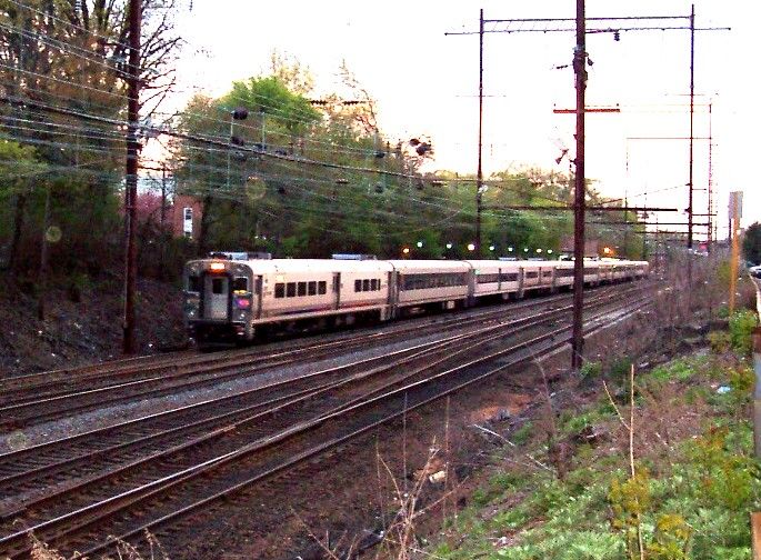 NJT northbound in Metuchen: The GreatRails North American Railroad ...