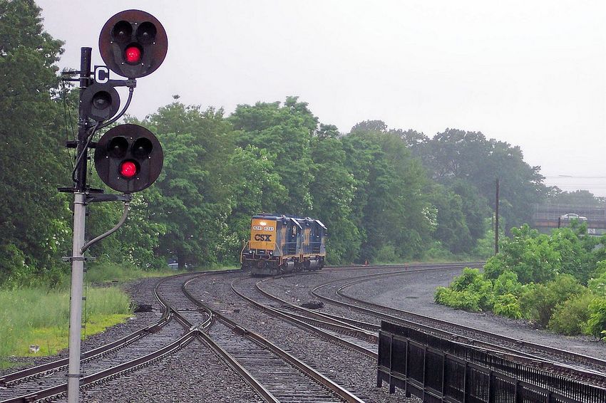 CSX GP40s 6234 and 6241 round the bend towards Nevins Yard.: The ...
