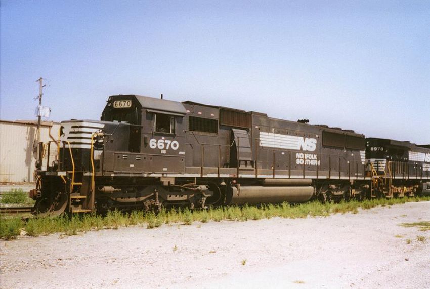NS 6670: The GreatRails North American Railroad Photo Archive