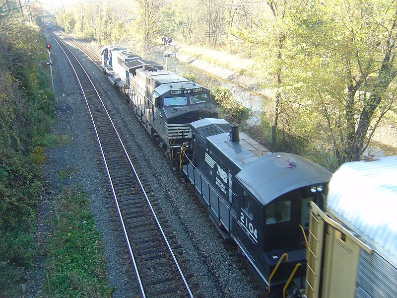 "Little Critter" at Glendon: The GreatRails North American Railroad ...