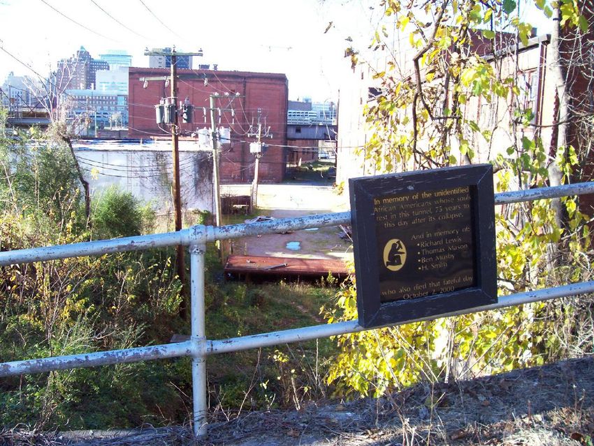 Above the Church Hill Tunnel, Richmond, VA: The GreatRails North ...