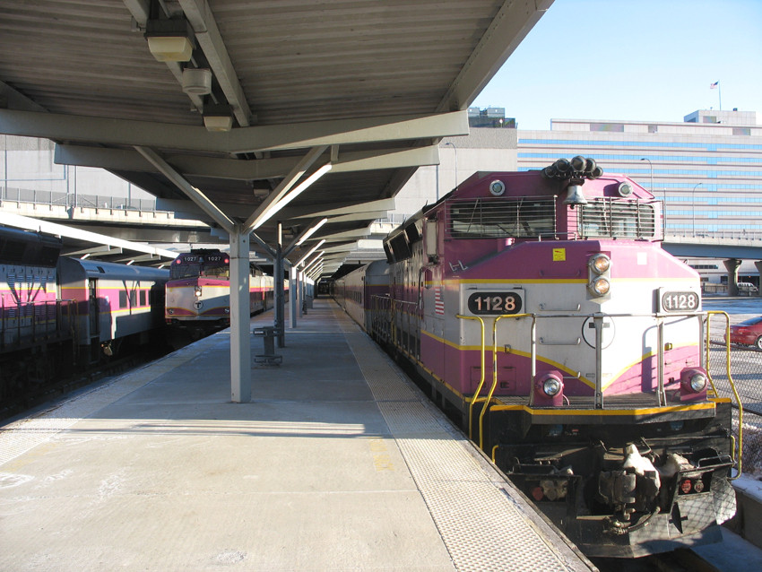 MBTA Engine #1128 at North Station, Boston, MA: The GreatRails North ...