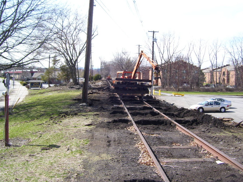Tie Handler at MP 4.1: The GreatRails North American Railroad Photo Archive
