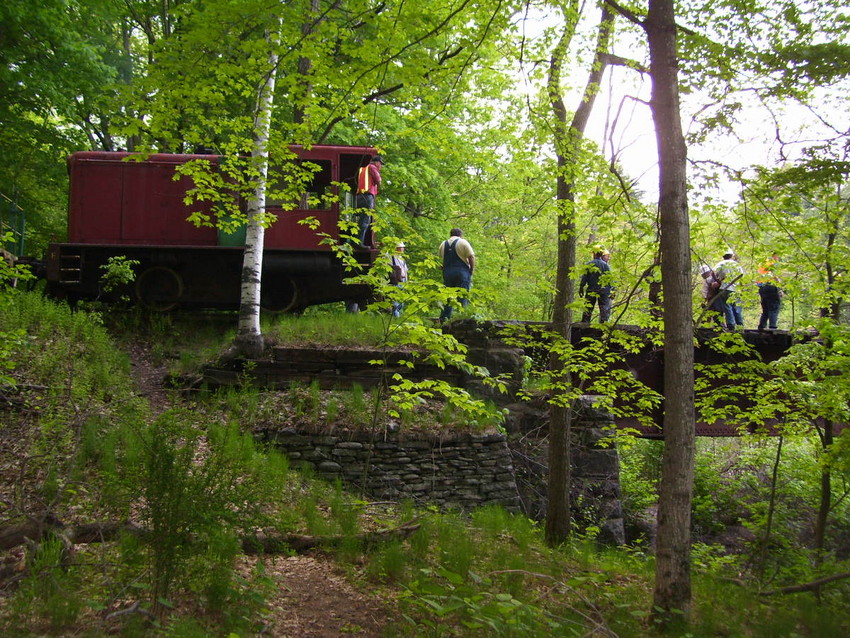 CMRR No. 1 at the Boiceville Bridge, MP 21.32: The GreatRails North ...