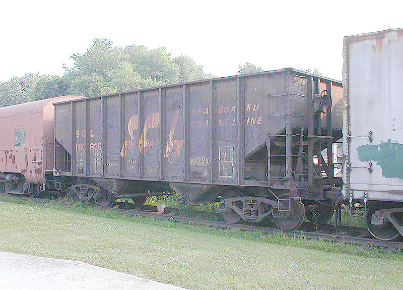 SCL Hopper 160835: The GreatRails North American Railroad Photo Archive
