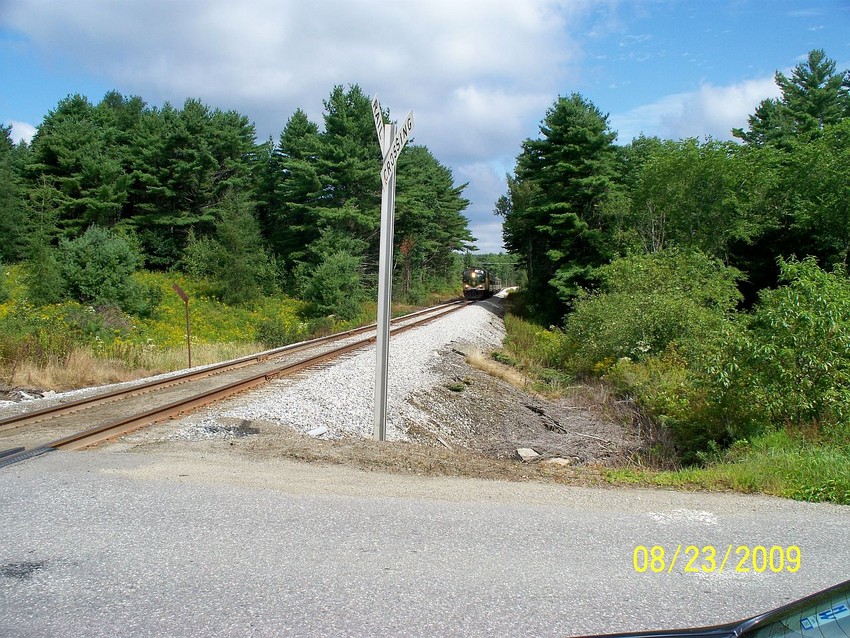 MER approaching Lower Cross Rd., Nobleboro, ME.: The GreatRails North ...