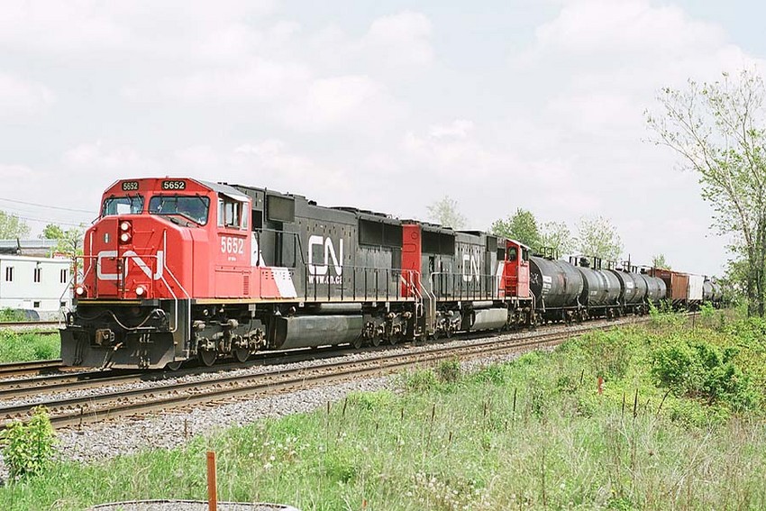CN 5652 (SD75I): The GreatRails North American Railroad Photo Archive