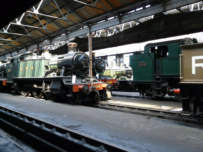 A view inside the shed: The GreatRails North American Railroad Photo ...
