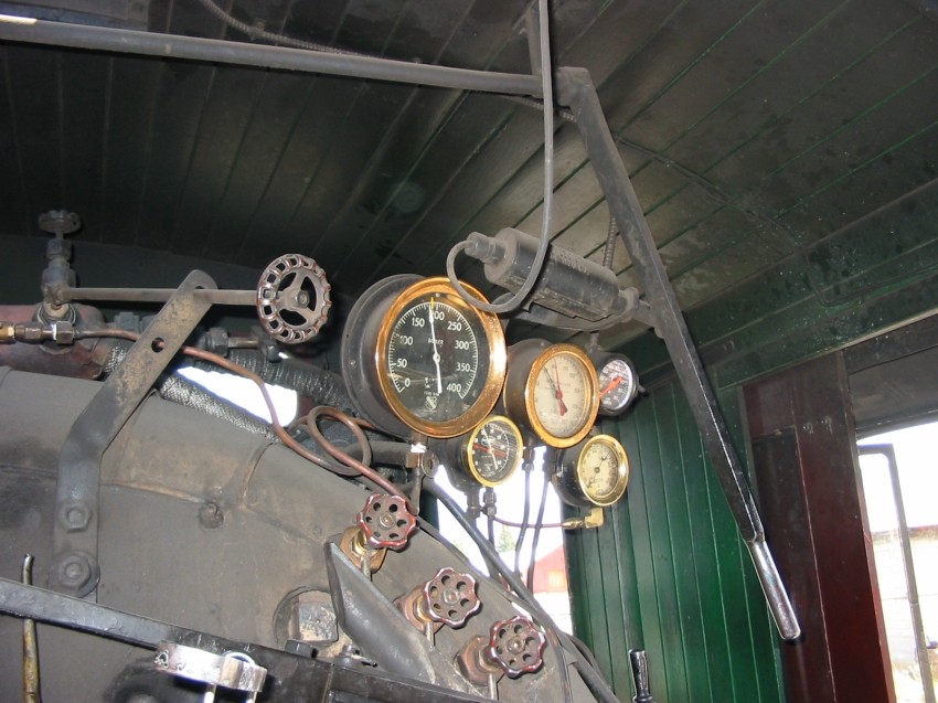 Throttle and engineers Gauges in #93: The GreatRails North American ...