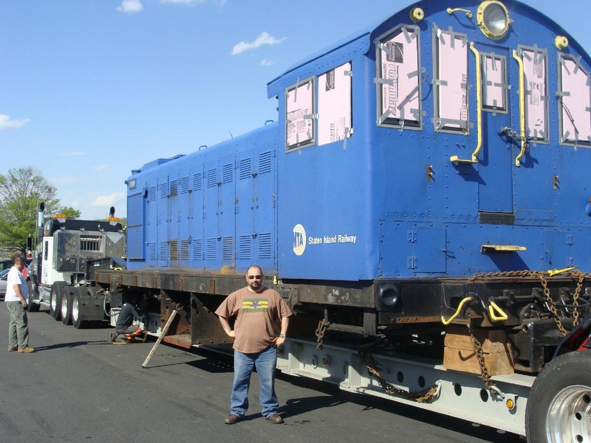 CMRR 407 (LIRR/SIRT 407) at Tandem Trailer Terminal, Newburgh: The ...