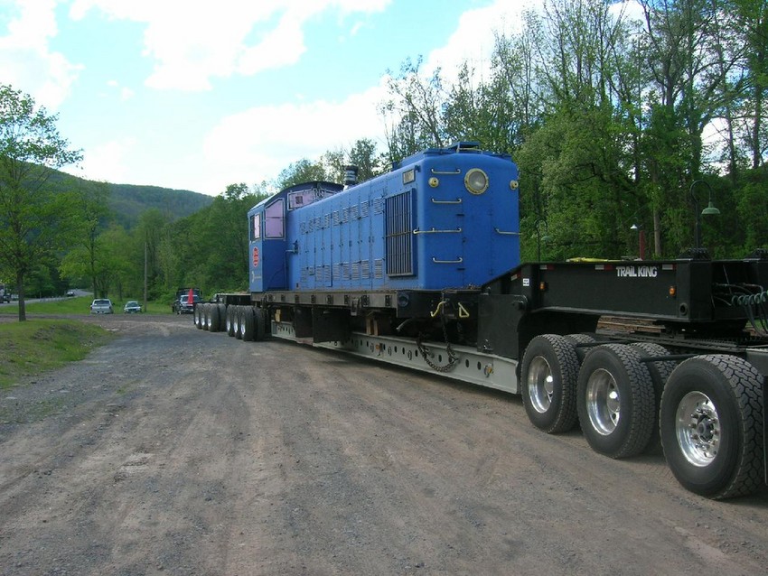 CMRR 407 (LIRR/SIRT 407) at Mt. Tremper: The GreatRails North American ...