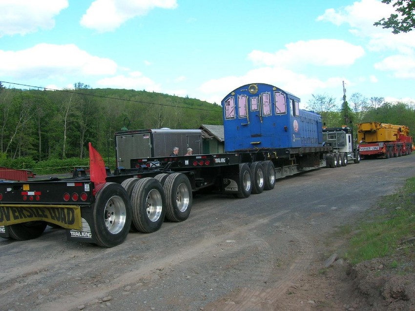 CMRR 407 (LIRR/SIRT 407) at Mt. Tremper: The GreatRails North American ...