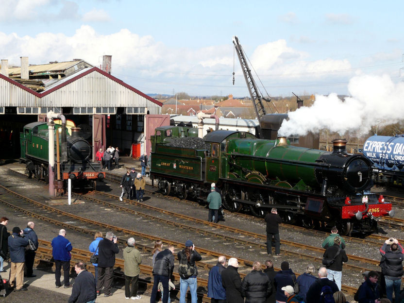 Rood Ashton Hall at Didcot: The GreatRails North American Railroad ...