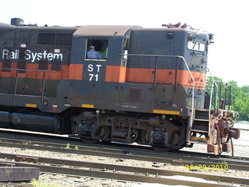 ST#71 would look so sweet in cobalt blue/Waterville: The GreatRails ...