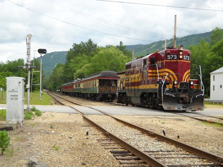 Valley Train in Bartlett: The GreatRails North American Railroad Photo ...