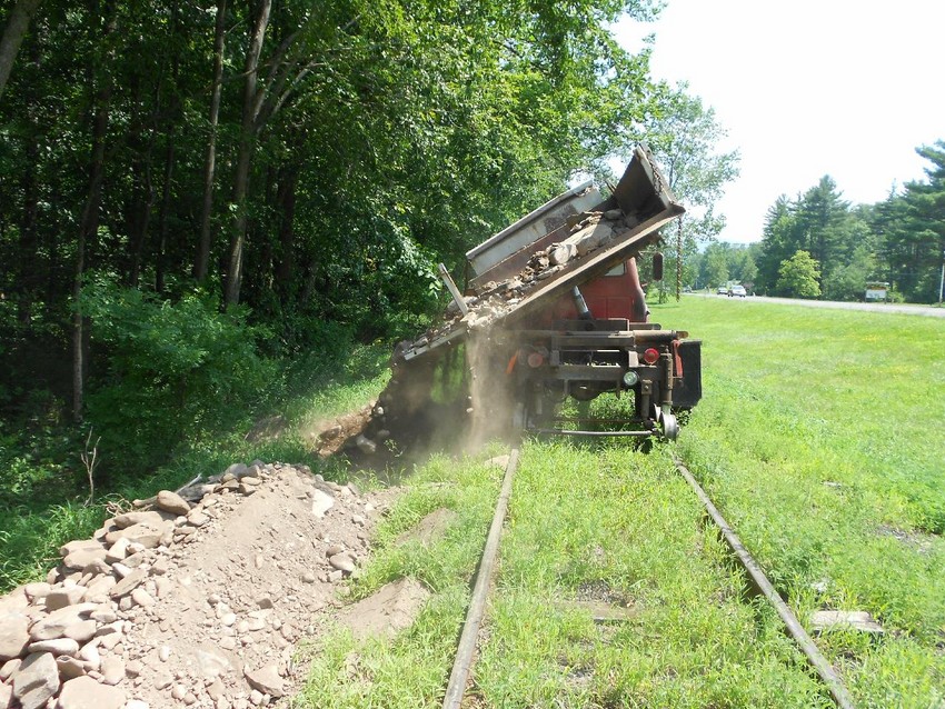 Dumping Fill at MP 25.5: The GreatRails North American Railroad Photo ...