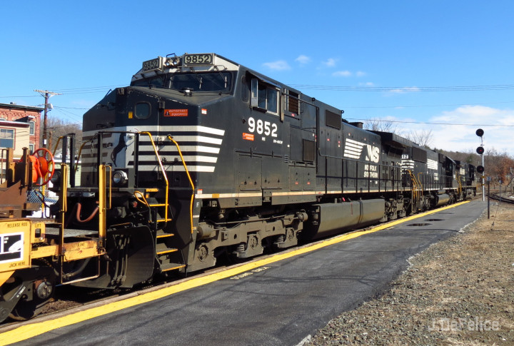 Pig Train Arrives...: The GreatRails North American Railroad Photo Archive