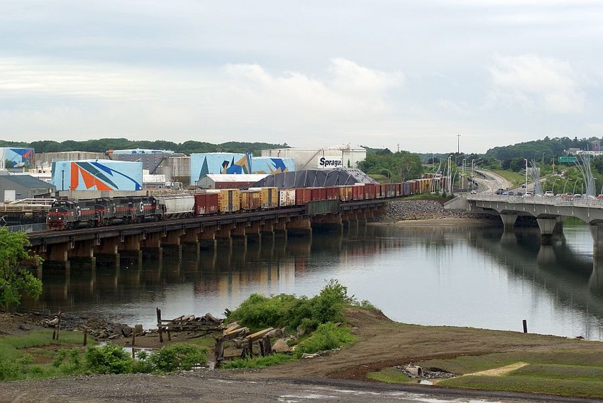 PORU over the Fore River Bridge: The GreatRails North American Railroad ...