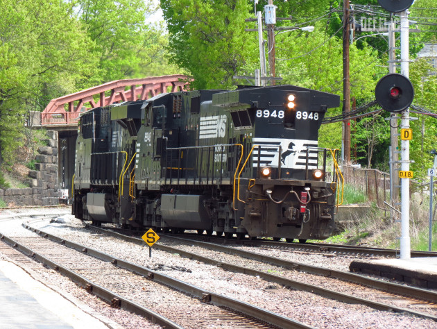 Long Hood Forward: The GreatRails North American Railroad Photo Archive