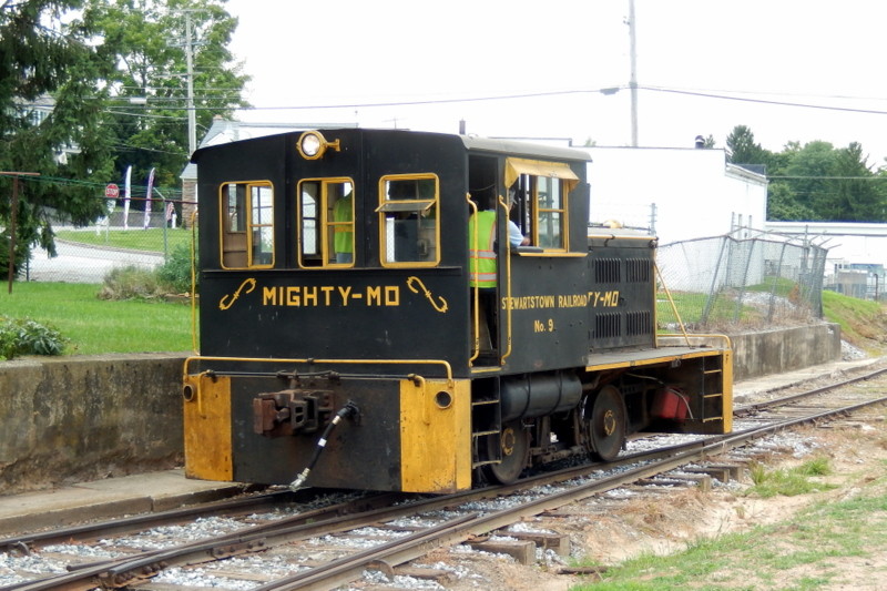 Mighty Mo #9: The GreatRails North American Railroad Photo Archive