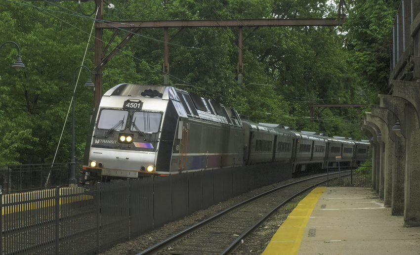 NJ Transit Boonton Branch Train 1003 at Glen Ridge, NJ: The GreatRails ...